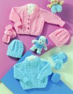 Stylecraft Wondersoft DK Cardigan, Hat & Mittens Knitting Pattern 4771
