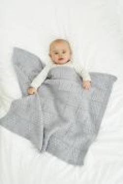 Stylecraft Lullaby DK Blanket Knitting Pattern 8913